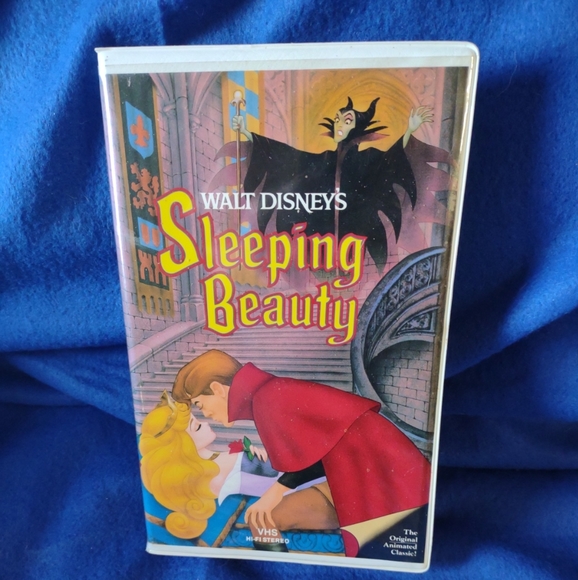Media | Rare Black Diamond Sleeping Beauty 1959 Vhs 1992 Mary Costa ...